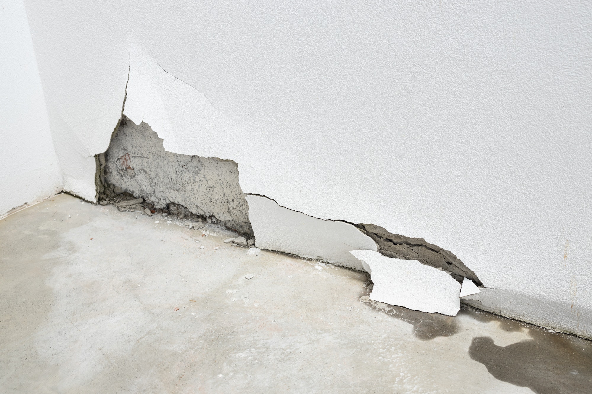 3 Must-Know Causes Of Slab Leaks - Crackx
